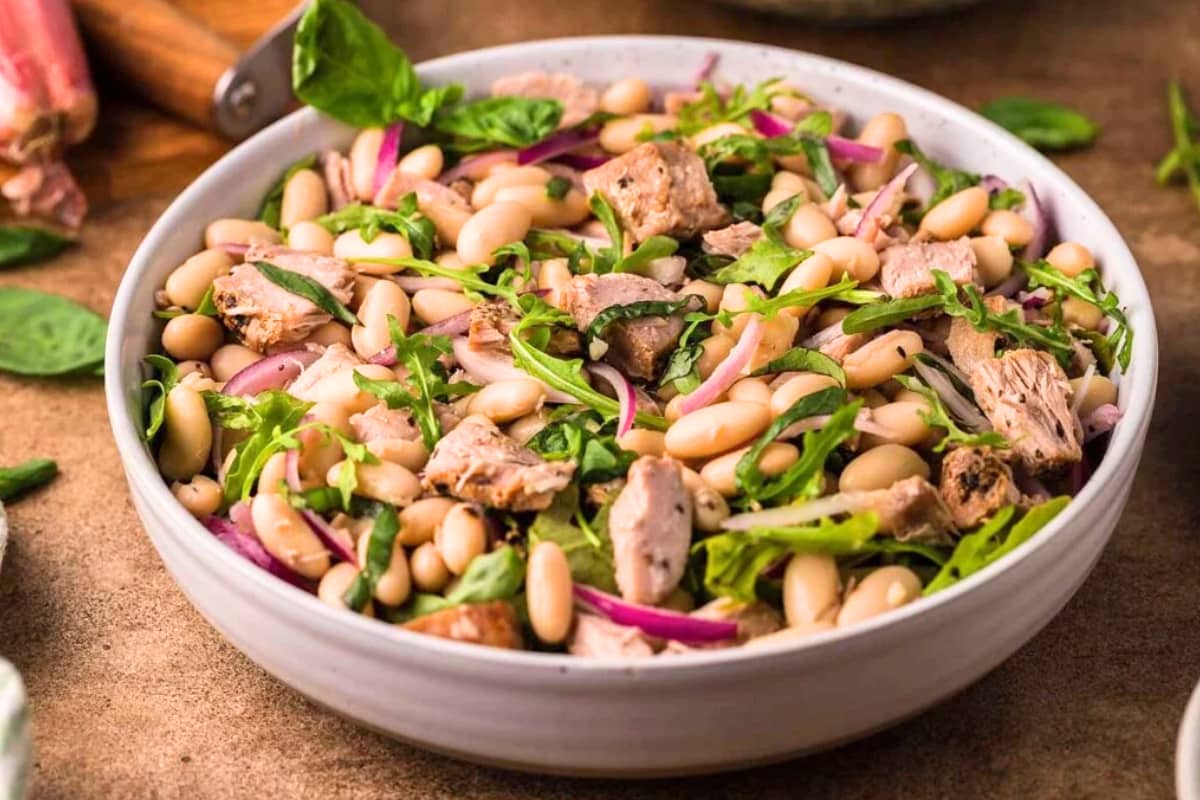 29 lunch salads (because sandwiches get old fast)
