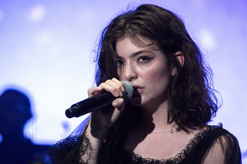 Lorde fans just realising What Was That singer's age and can't believe ...