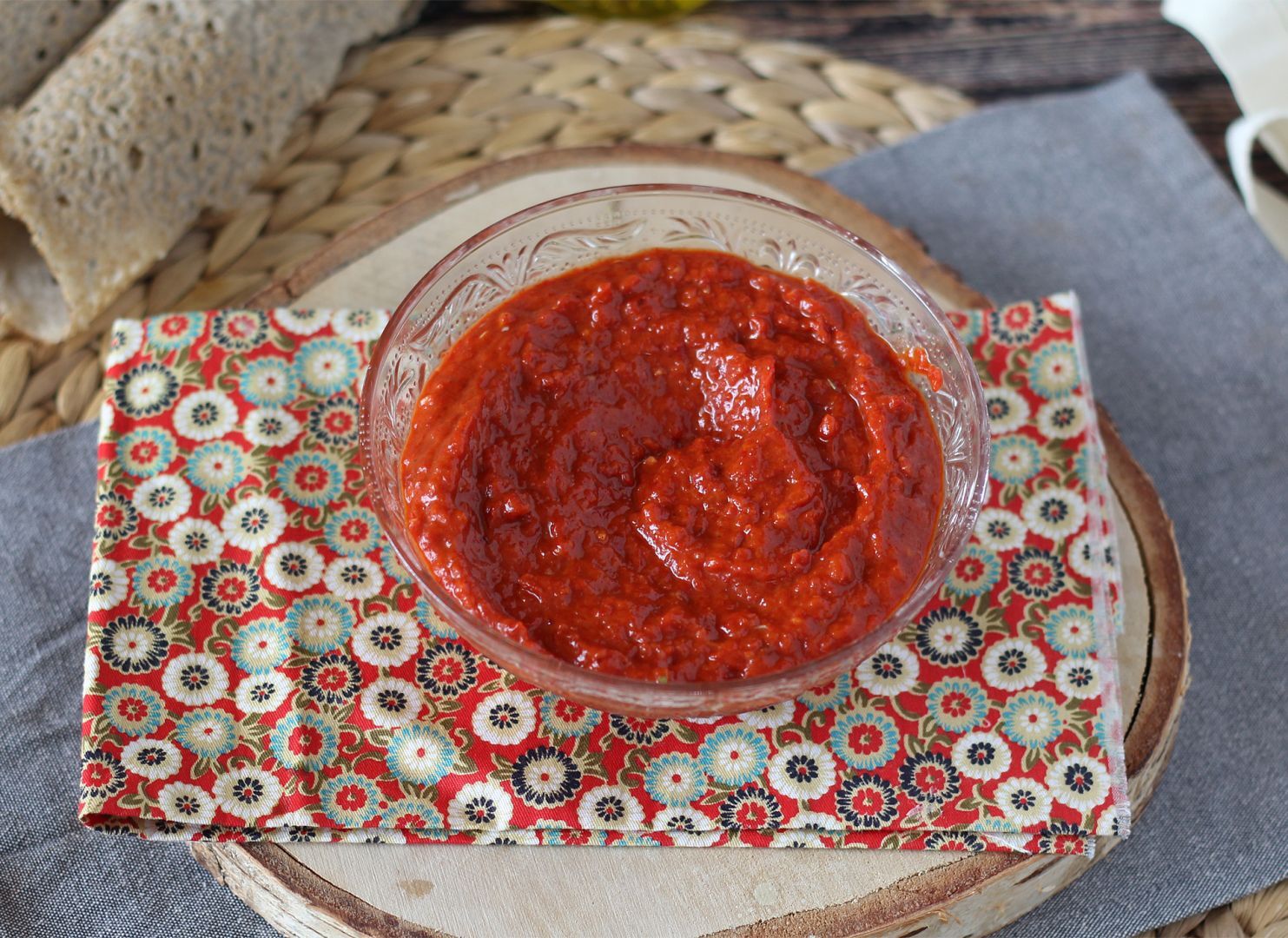 Rode paprika spread: een verfrissende afwisseling voor het aperitief!