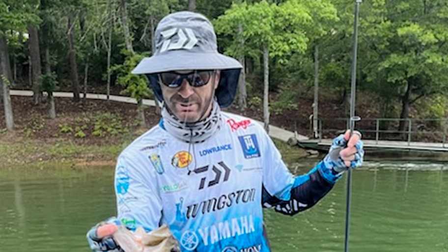 Howell catches a ‘unicorn’ to lead Bassmaster Elites on Hartwell with ...