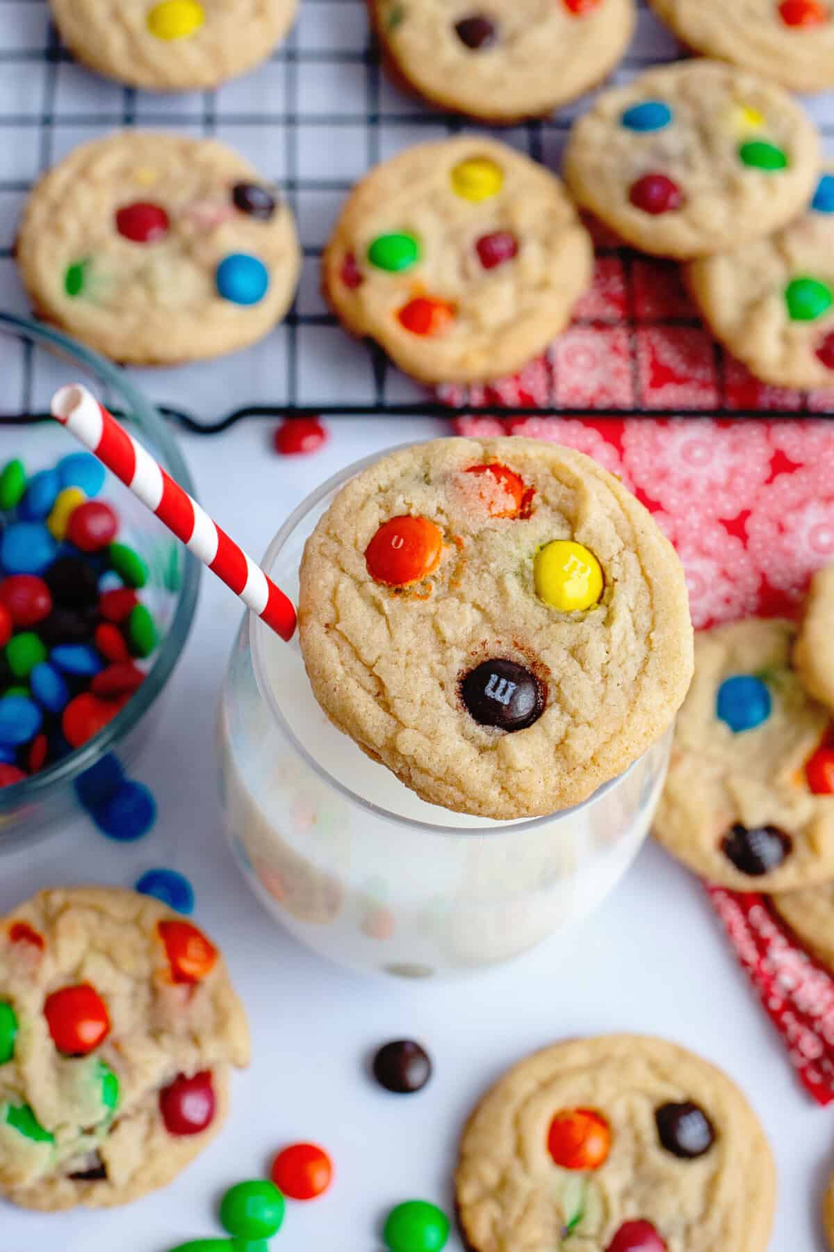 Can’t Pick a Favorite? Try All 6 of These Cookie Classics