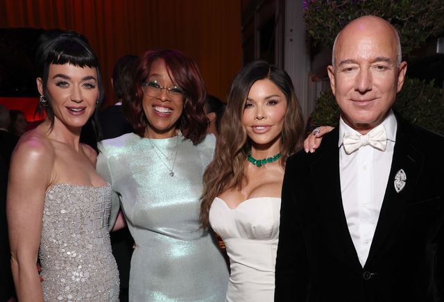 Meet Jeff Bezos's Fiancé: All About Pilot and Best-Selling Author ...