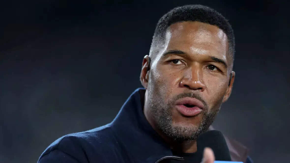 “You wish”: Michael Strahan stays loyal to the New York Giants after ...