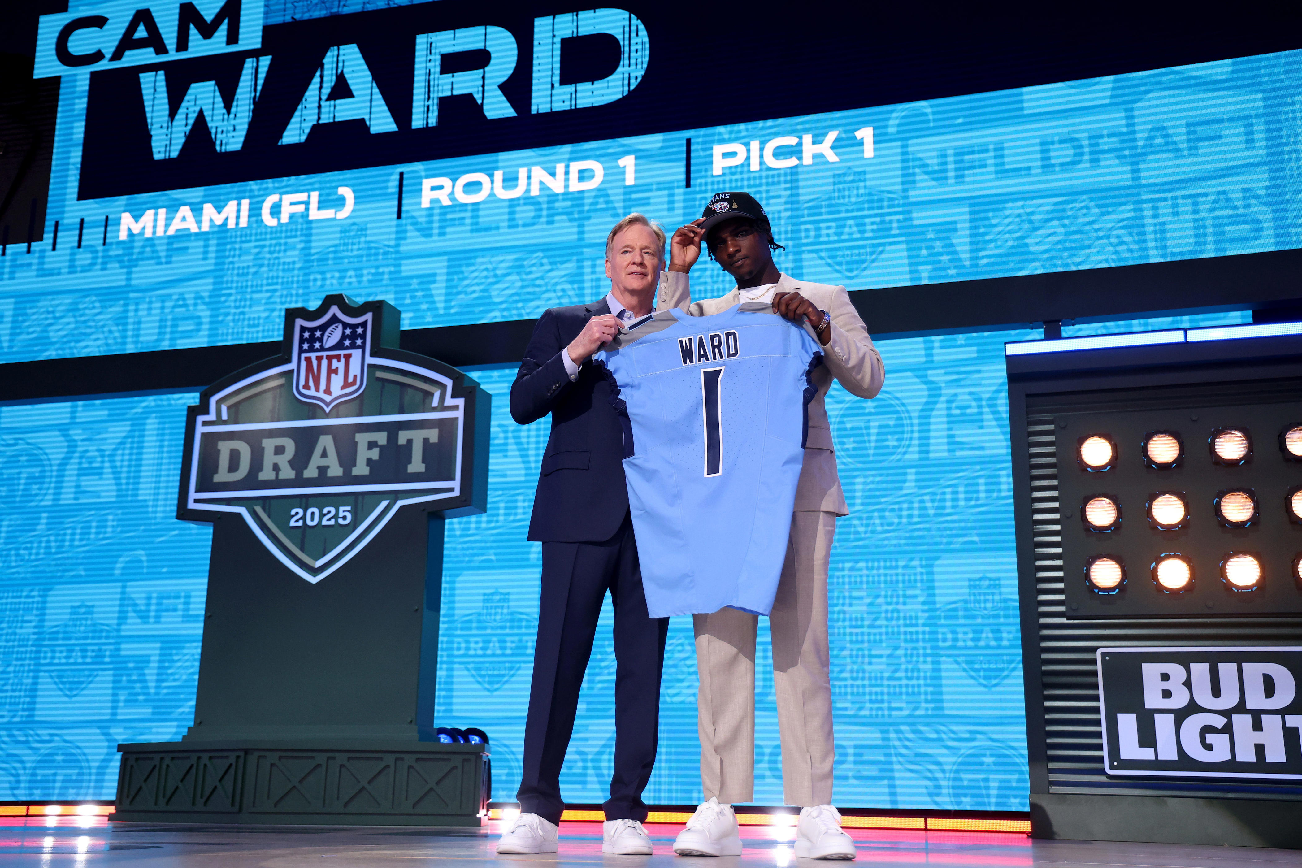 Tennessee Titans' Will Levis on team drafting Cam Ward: 'It sucks'