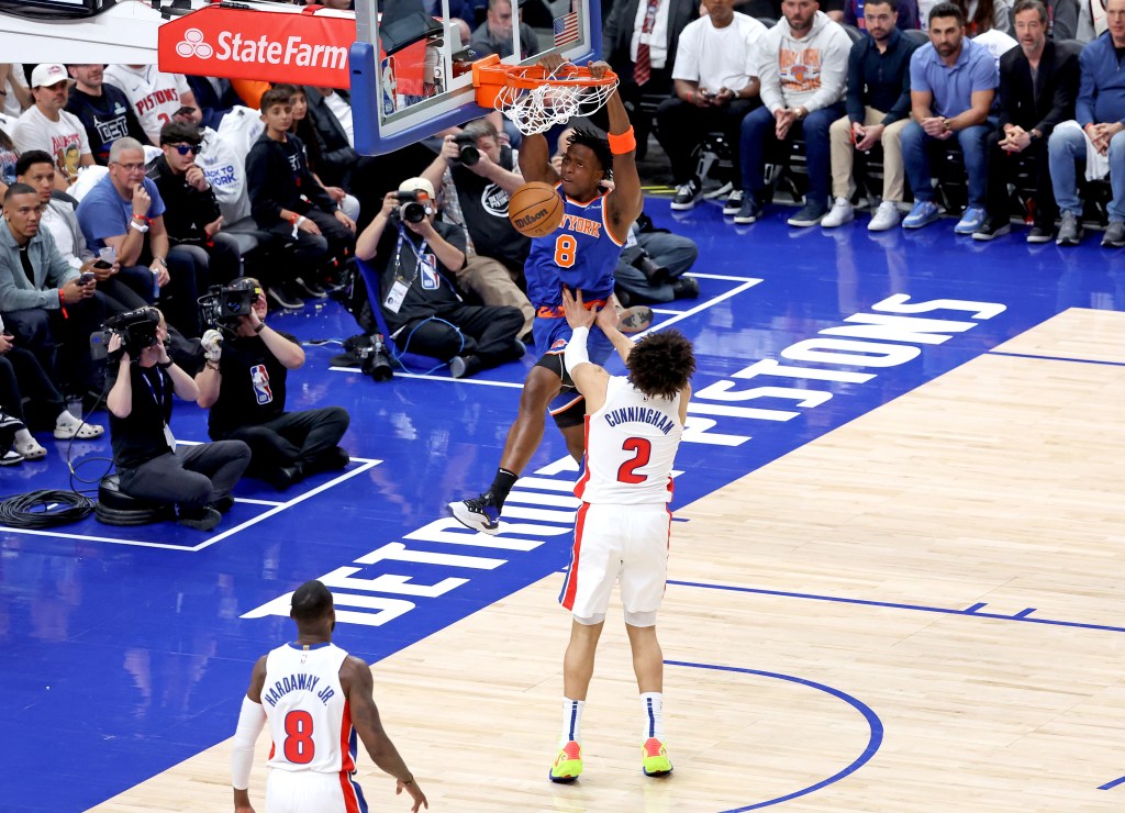 Knicks escape for thrilling Game 3 win over Pistons to retake series lead
