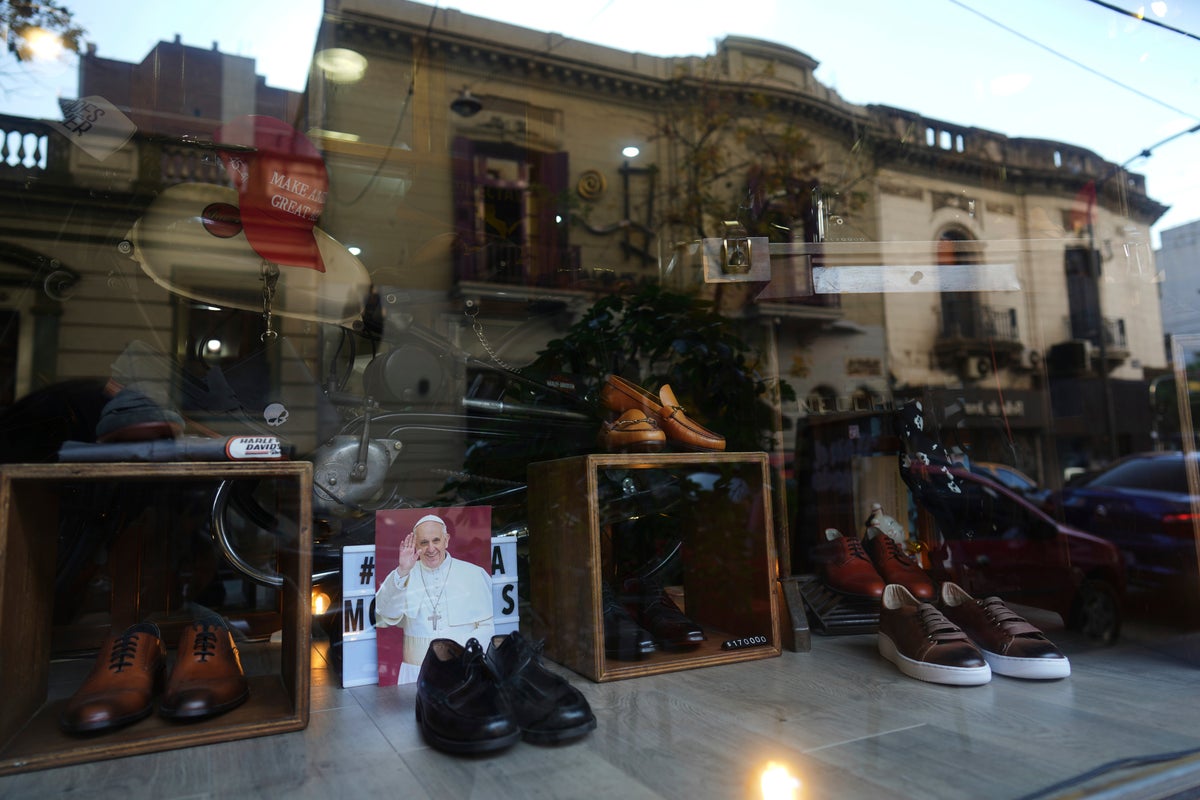 Pope Francis' ordinary shoes bring pride to his Argentine neighborhood ...
