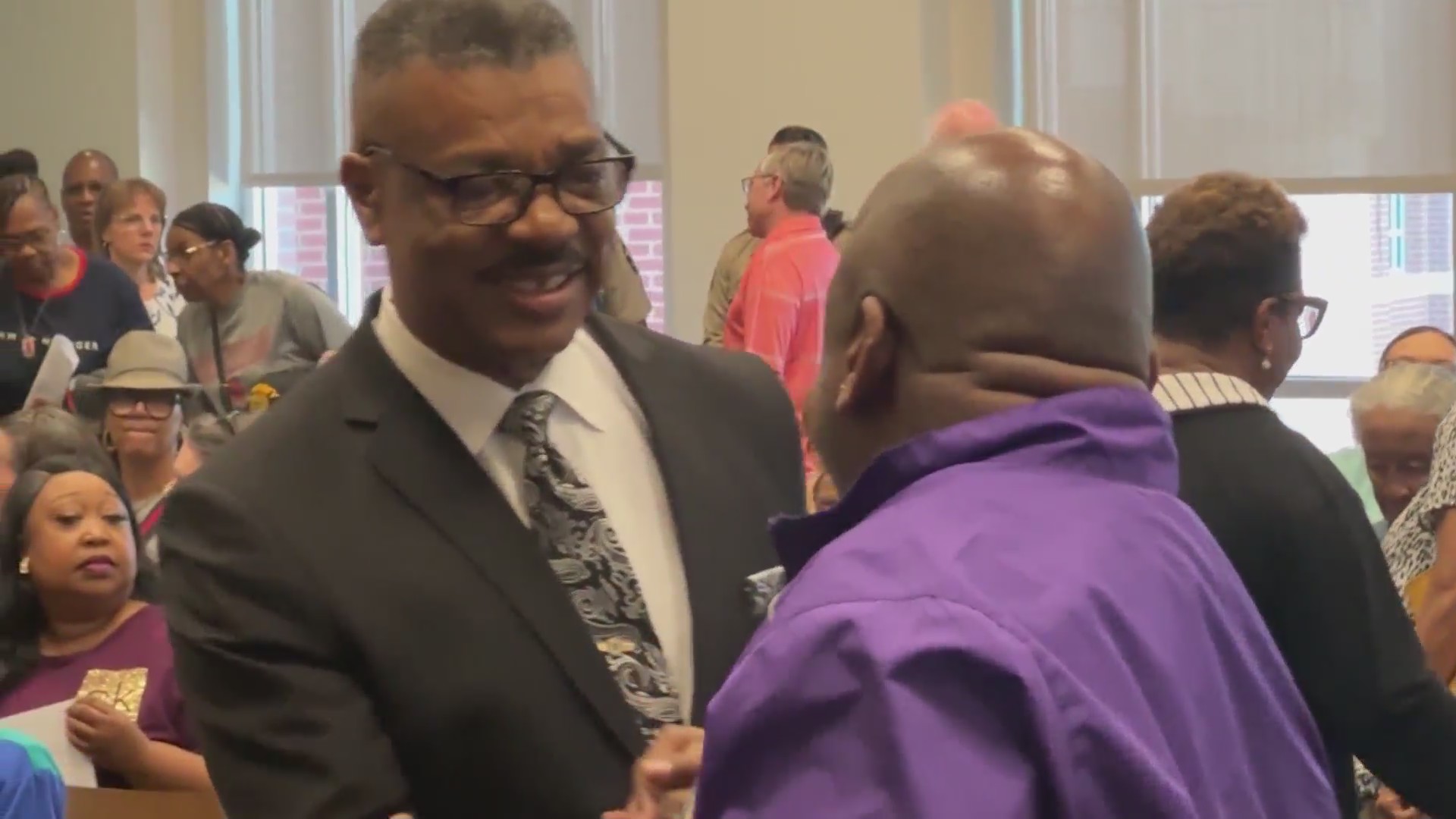 Columbus Mayor Skip Henderson says he has talked to city manager about ...