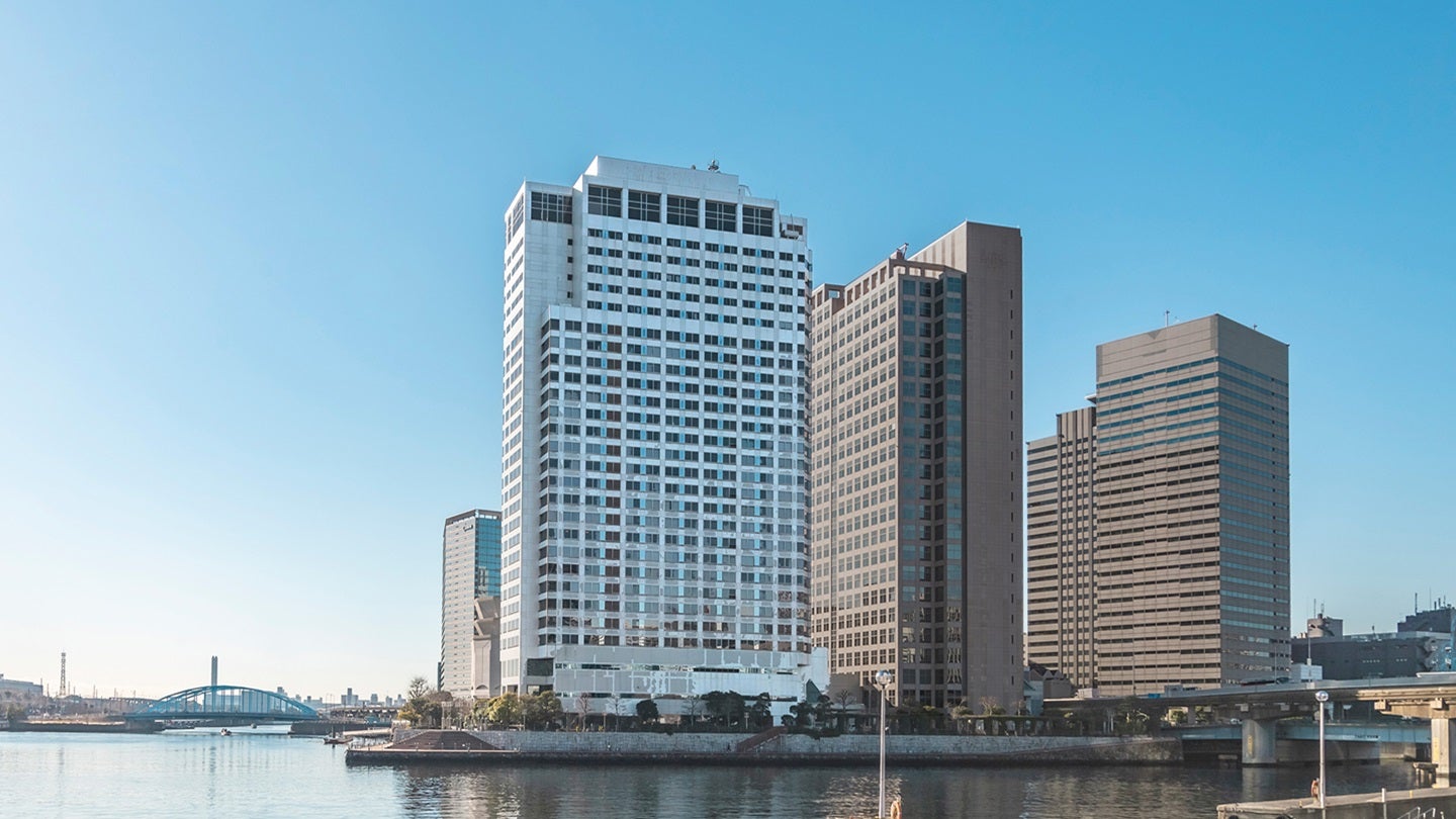 US hotel bookings fall as Canadian and European arrivals decline