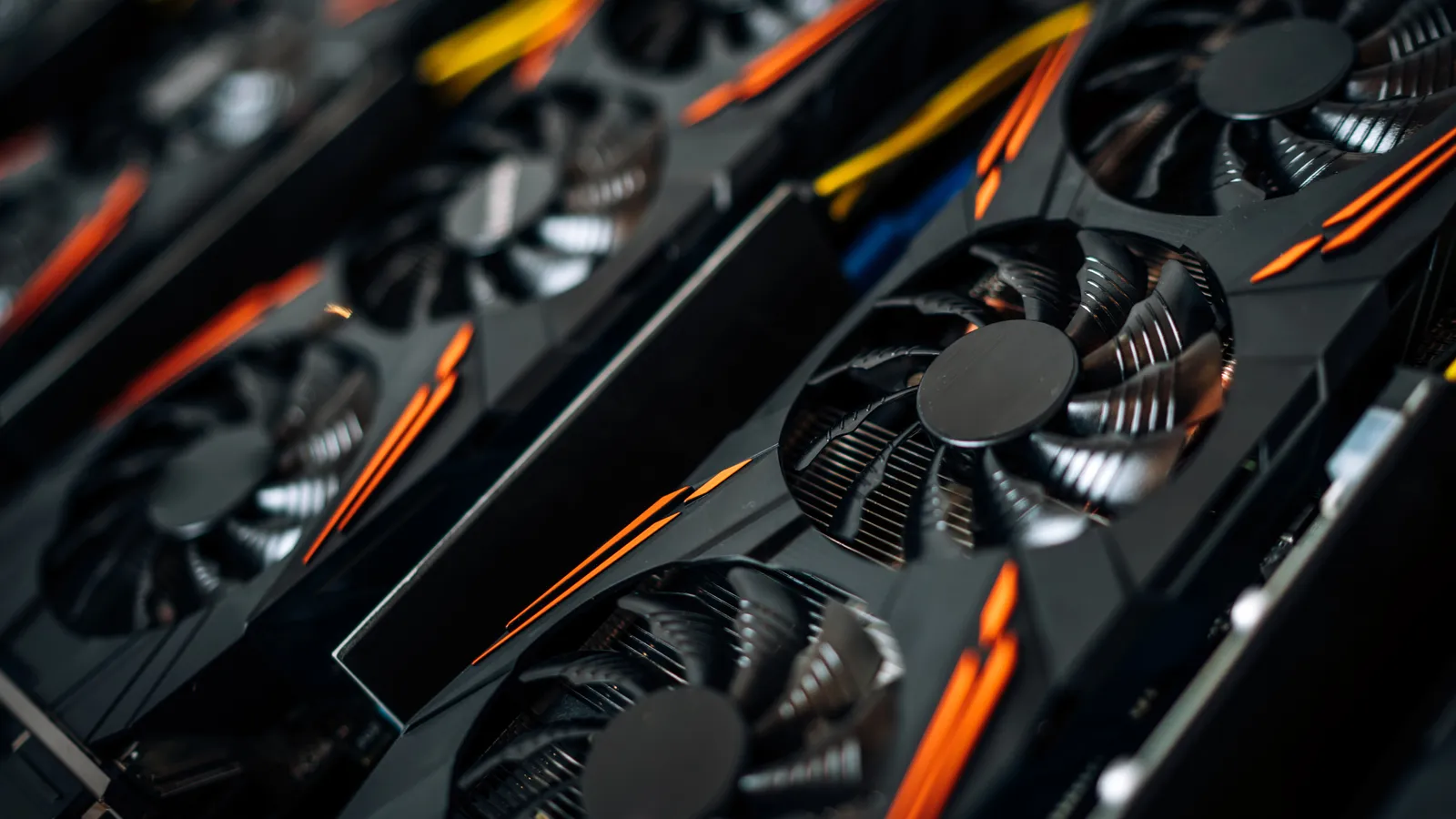 Intel Unleashes A Massive Dual GPU Card With 48GB RAM Made For AI