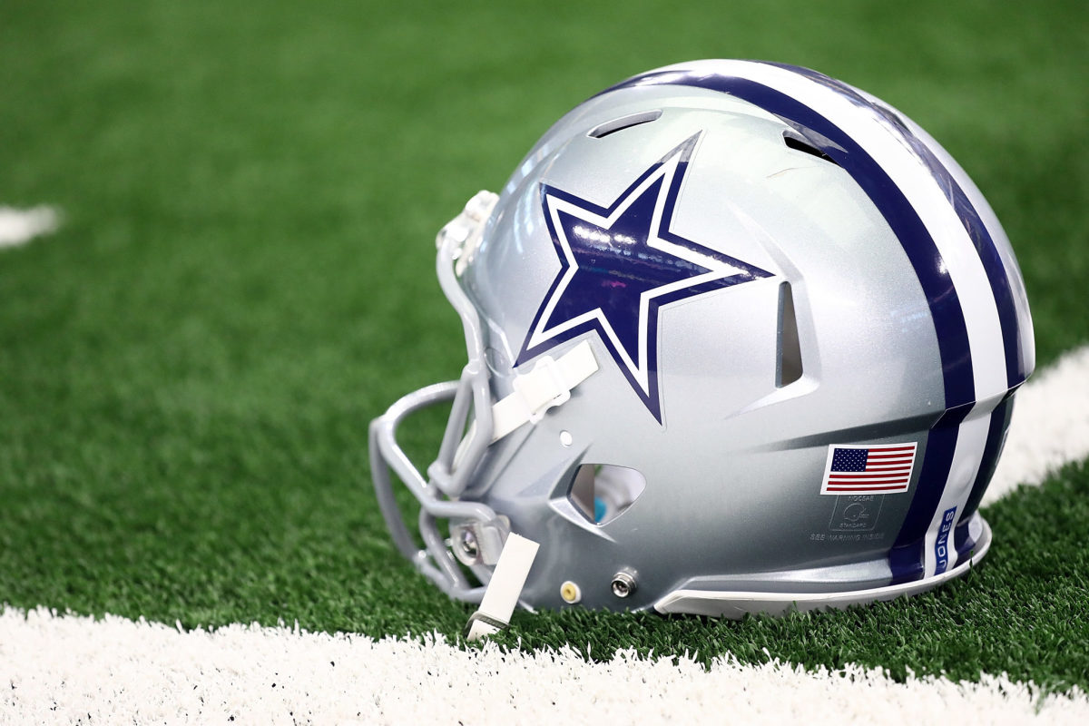 Legendary Dallas Cowboys Star D.D. Lewis Dead At 79