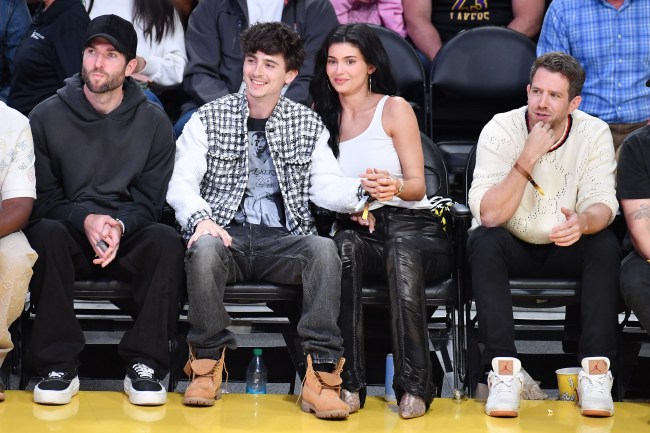 Kylie Jenner Sits Courtside in Wild Snakeskin Boots at Lakers Game With ...