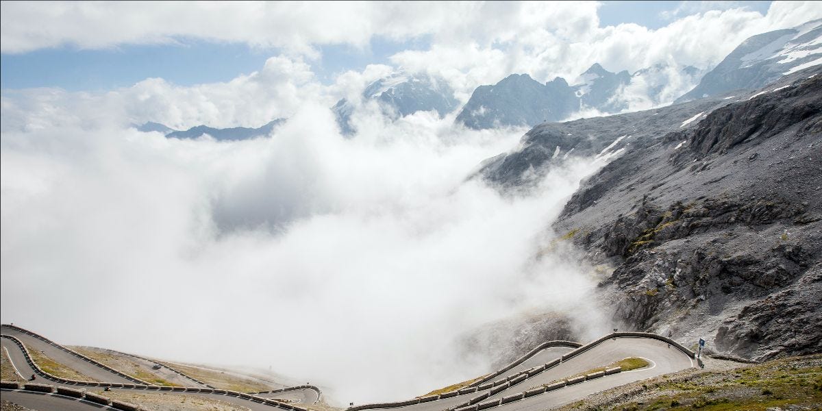 Curve da leggenda: le 5 svolte iconiche della Strada dello Stelvio