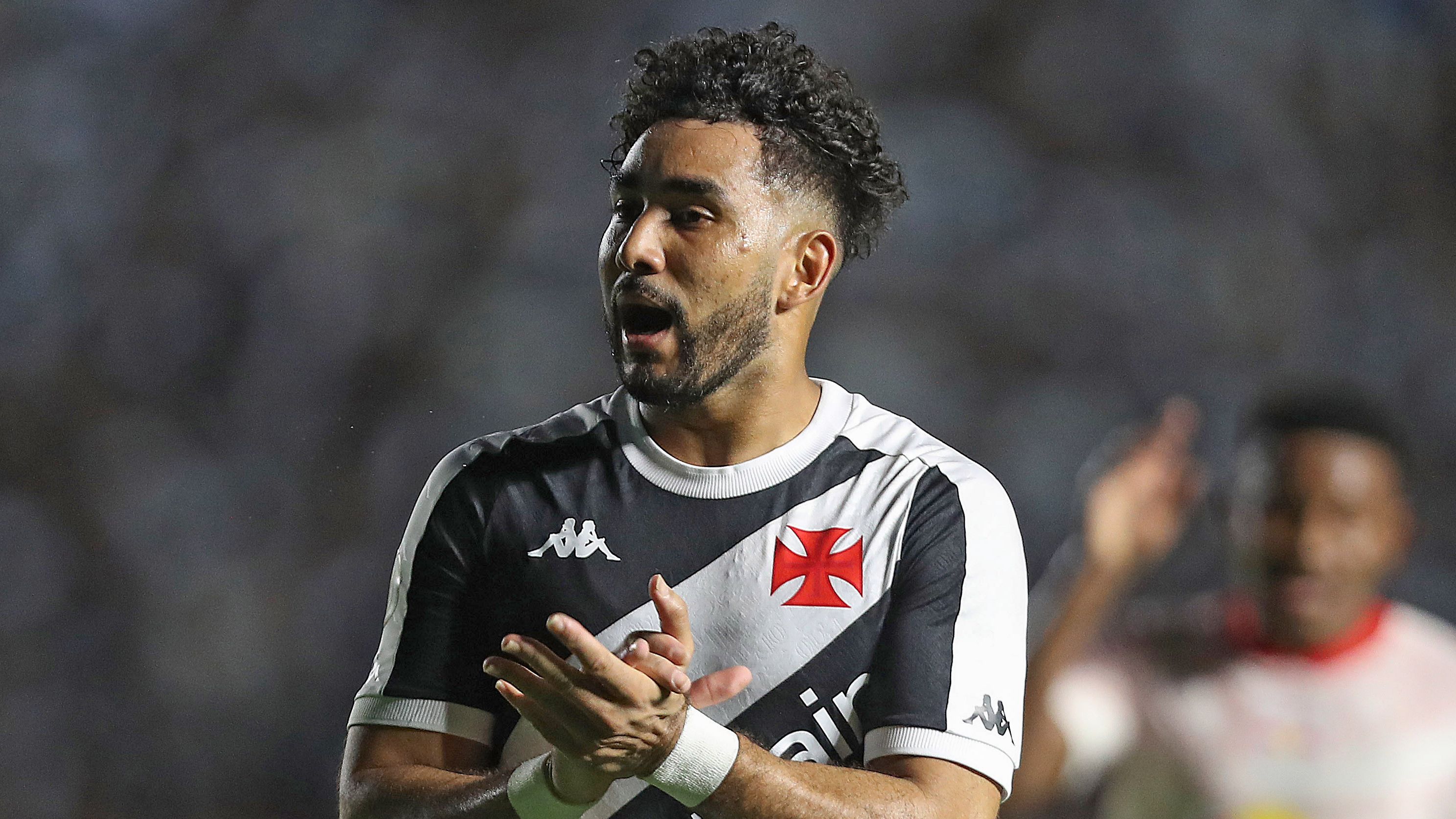 Por que Dimitri Payet é desfalque do Vasco contra o Operário, pela Copa ...
