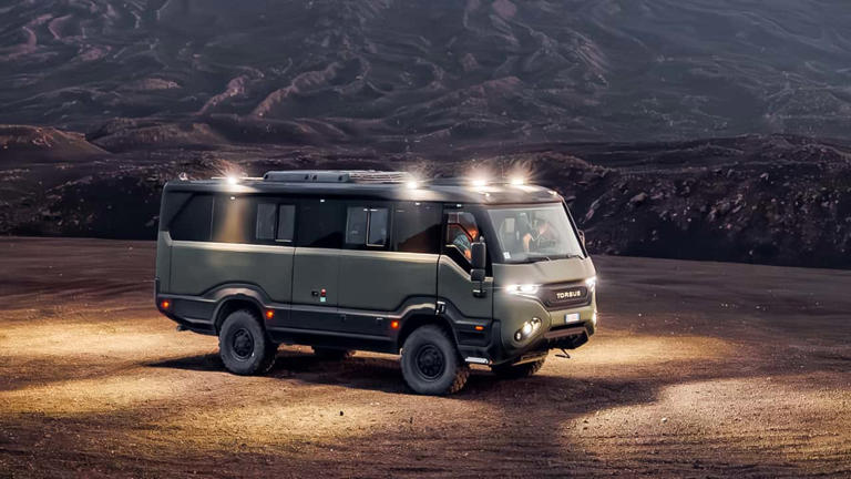 Le camping-car tout-terrain qui coûte plus cher qu'une Ferrari