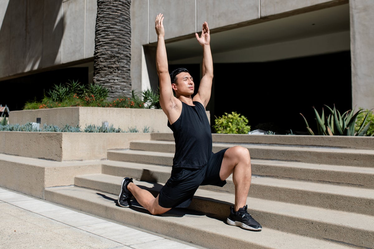 Mobility expert says you should swap stretching for this exercise to ...