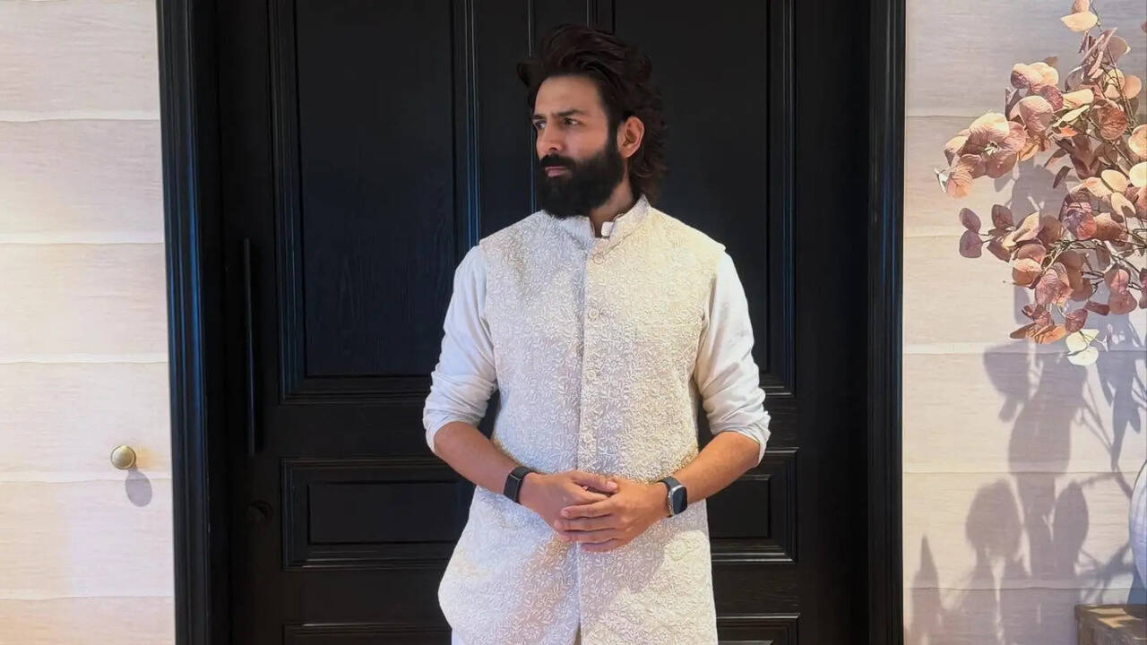 WAVES 2025: Kartik Aaryan Says 'Heartbeat Tez Chal...' As He Addresses PM Narendra Modi - WATCH