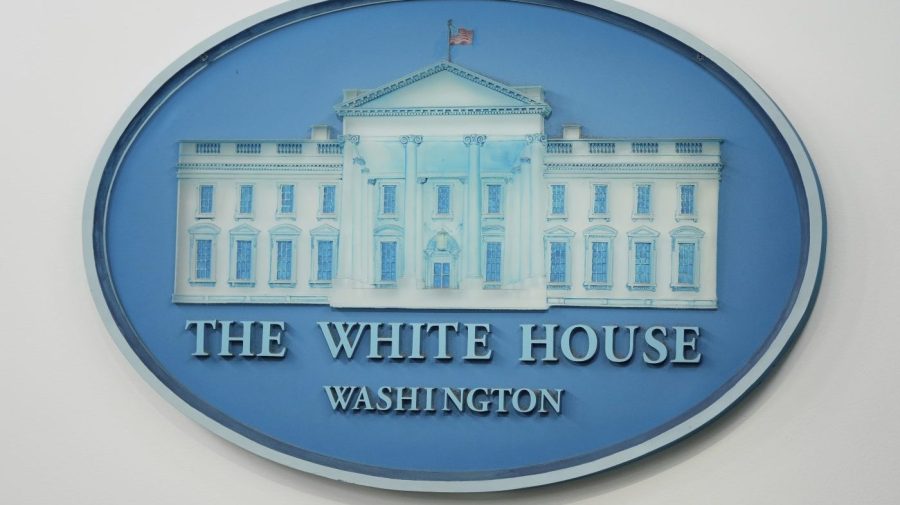 White House launches Drudge Report lookalike site