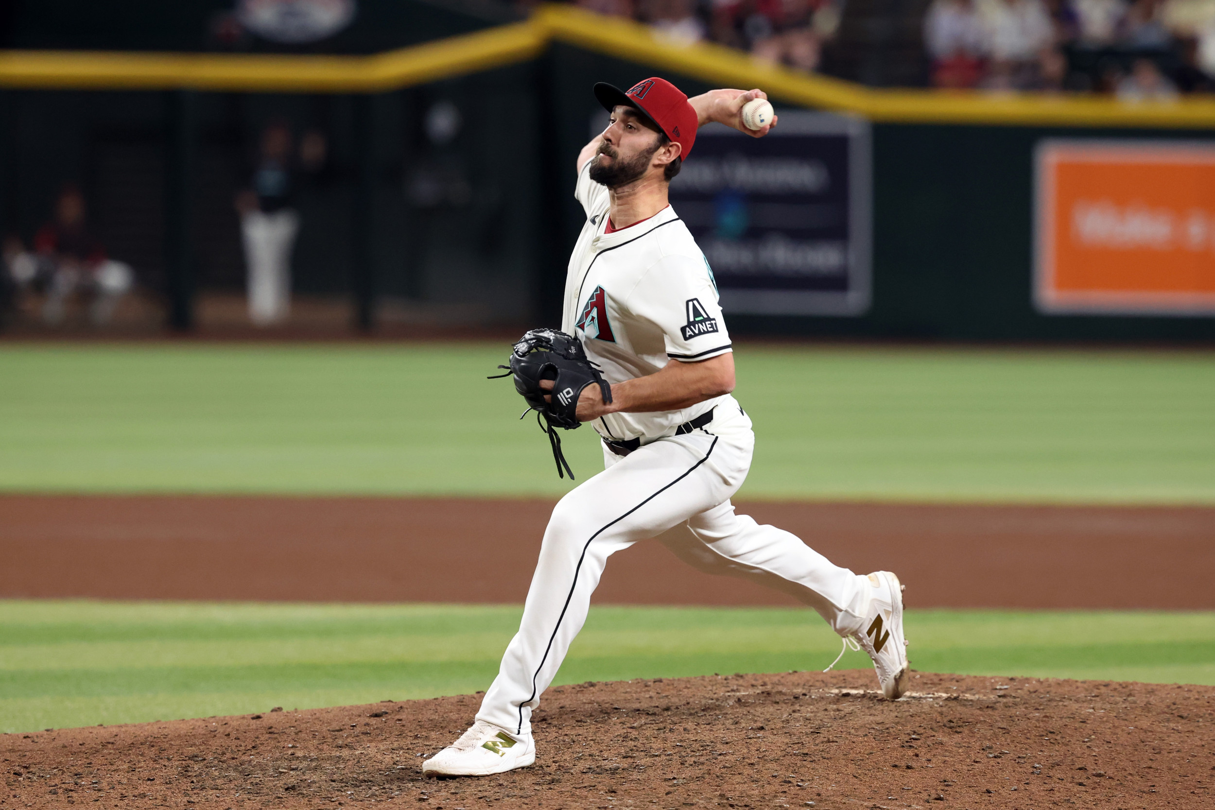 Dodgers Make Massive Roster Move, Acquire 2 New Pitchers From NL Rivals