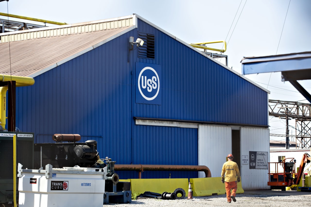 U.S. Steel Swings to Loss on Mining Logistics, Lagging Spot Prices