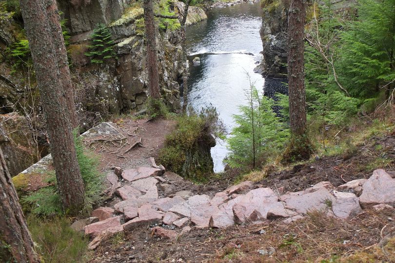 The hidden gem Scottish waterfall pool you can swim in to cool off ...