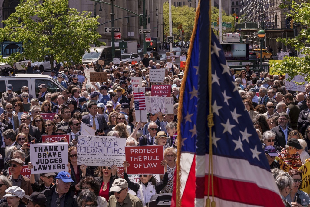 May Day demonstrations in US and around the globe protest Trump agenda