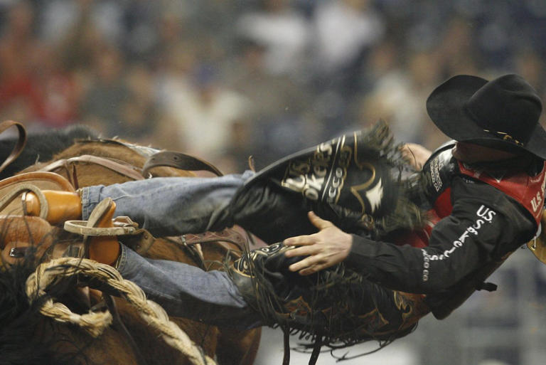 House fire claims life of Texas rodeo legend Roy Cooper
