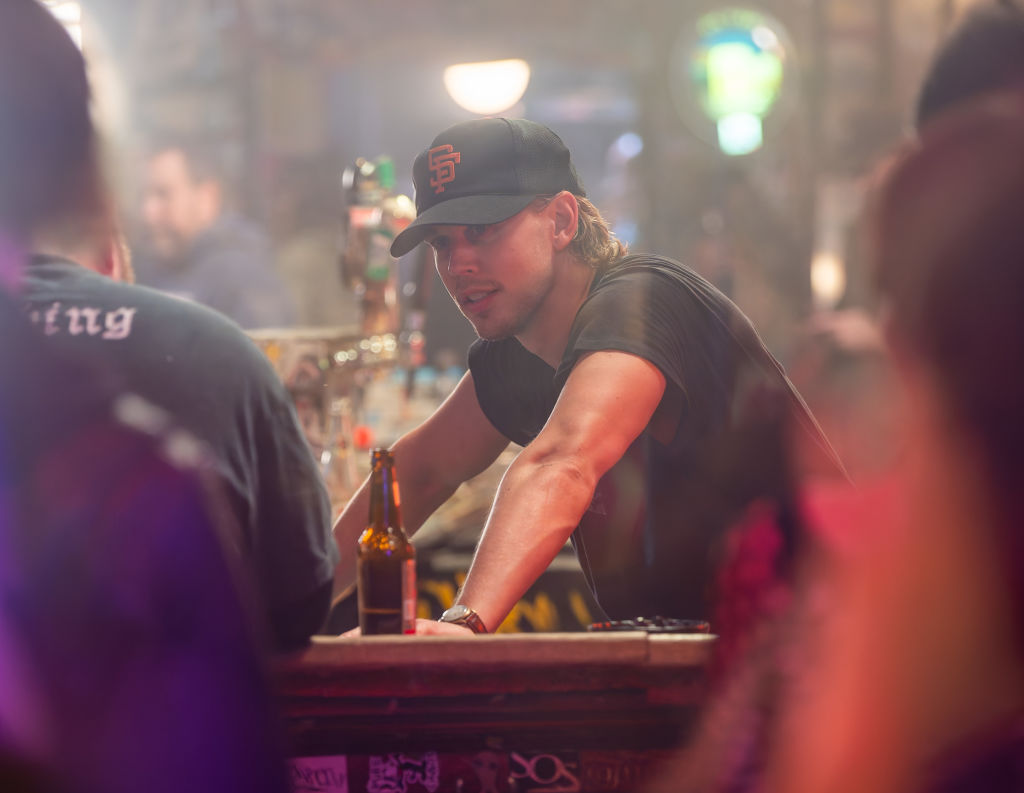 Austin Butler stars as SF Giants fan in gritty crime thriller
