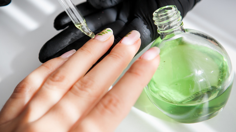 What's A Hot Oil Manicure & How Can You Do It At Home?