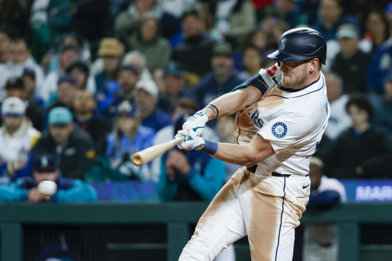 Mariners Fans Upset After Announcement on Friday