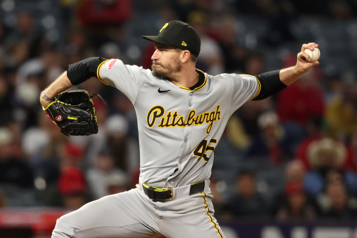 Dodgers-Pirates Trade Idea Sends Starting Pitcher Andrew Heaney to Los ...