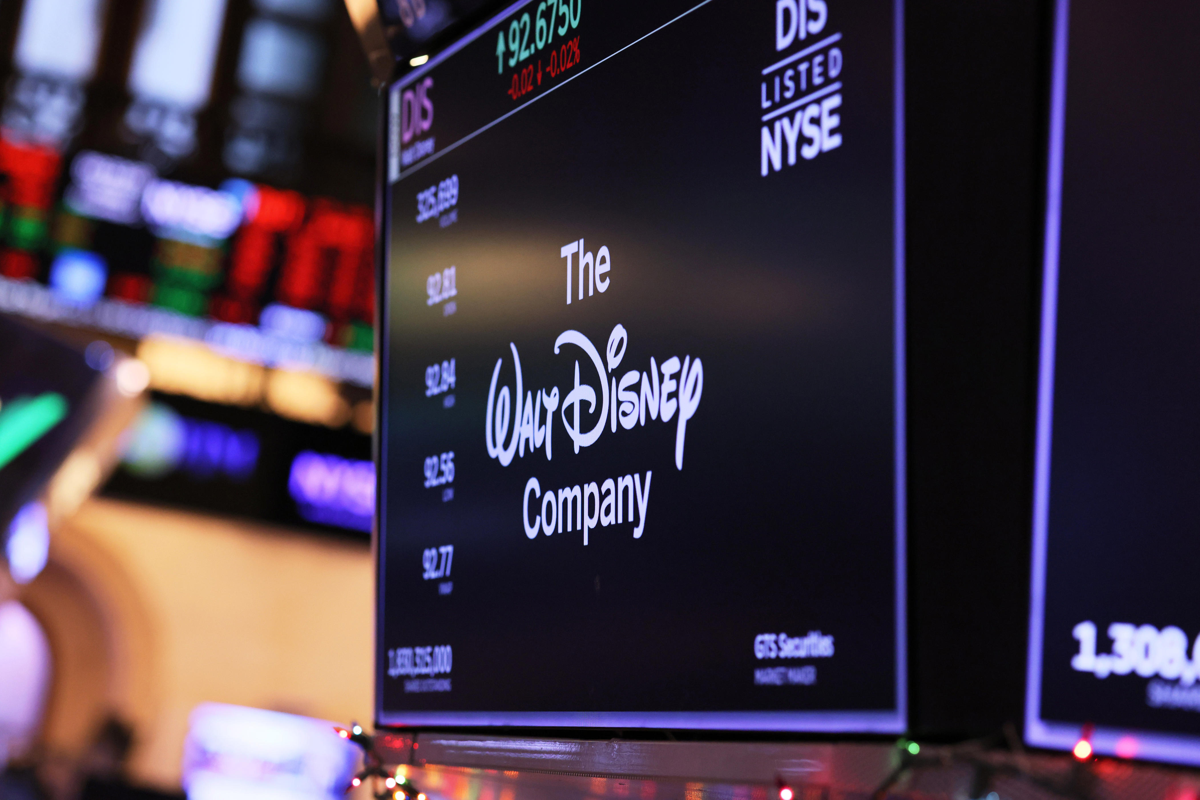 Man agrees to plead guilty to hacking Disney employee's computer
