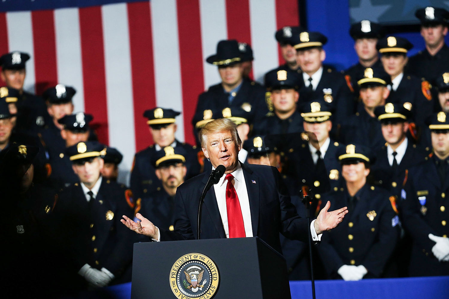 Trump’s new EO promises to ‘unleash’ law enforcement — but it won’t ...