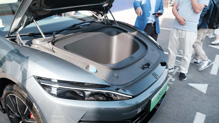 BYD's Five-Minute Fast-Charging EV Also Has An Enormous Frunk