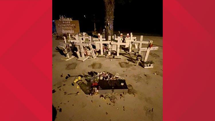 Uvalde community mourns after Robb Elementary memorial defaced; Uvalde ...