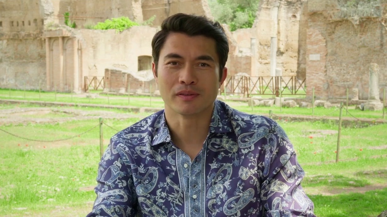 Another Simple Favor: Making Of (Featurette)