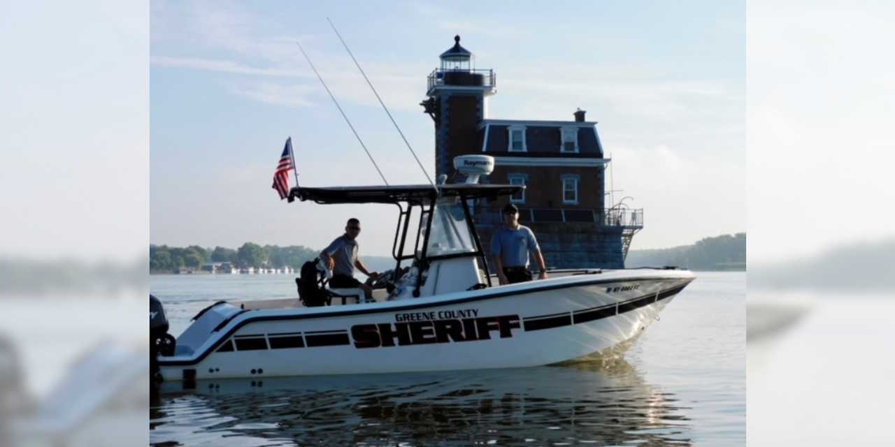 Hudson-Athens Lighthouse Damaged In Hit-Run Boat Crash