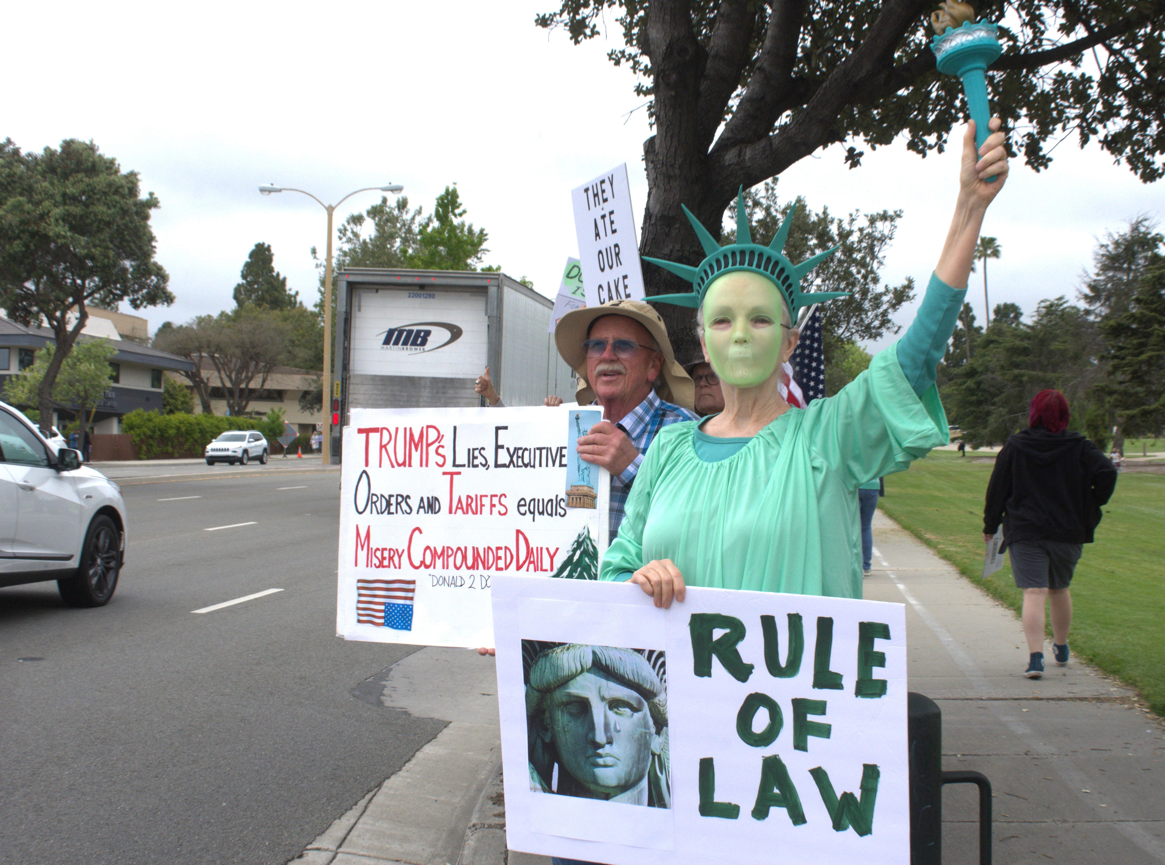 Large crowds expected at Ventura County ‘No Kings’ rallies: What to know