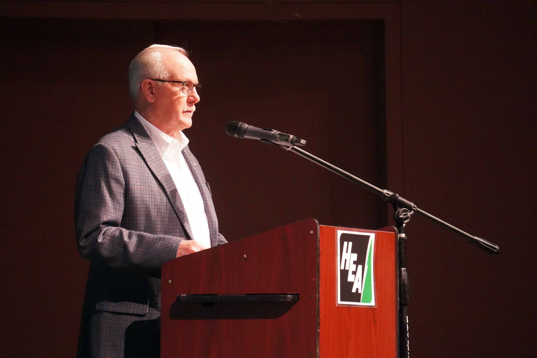 HEA elects status quo board