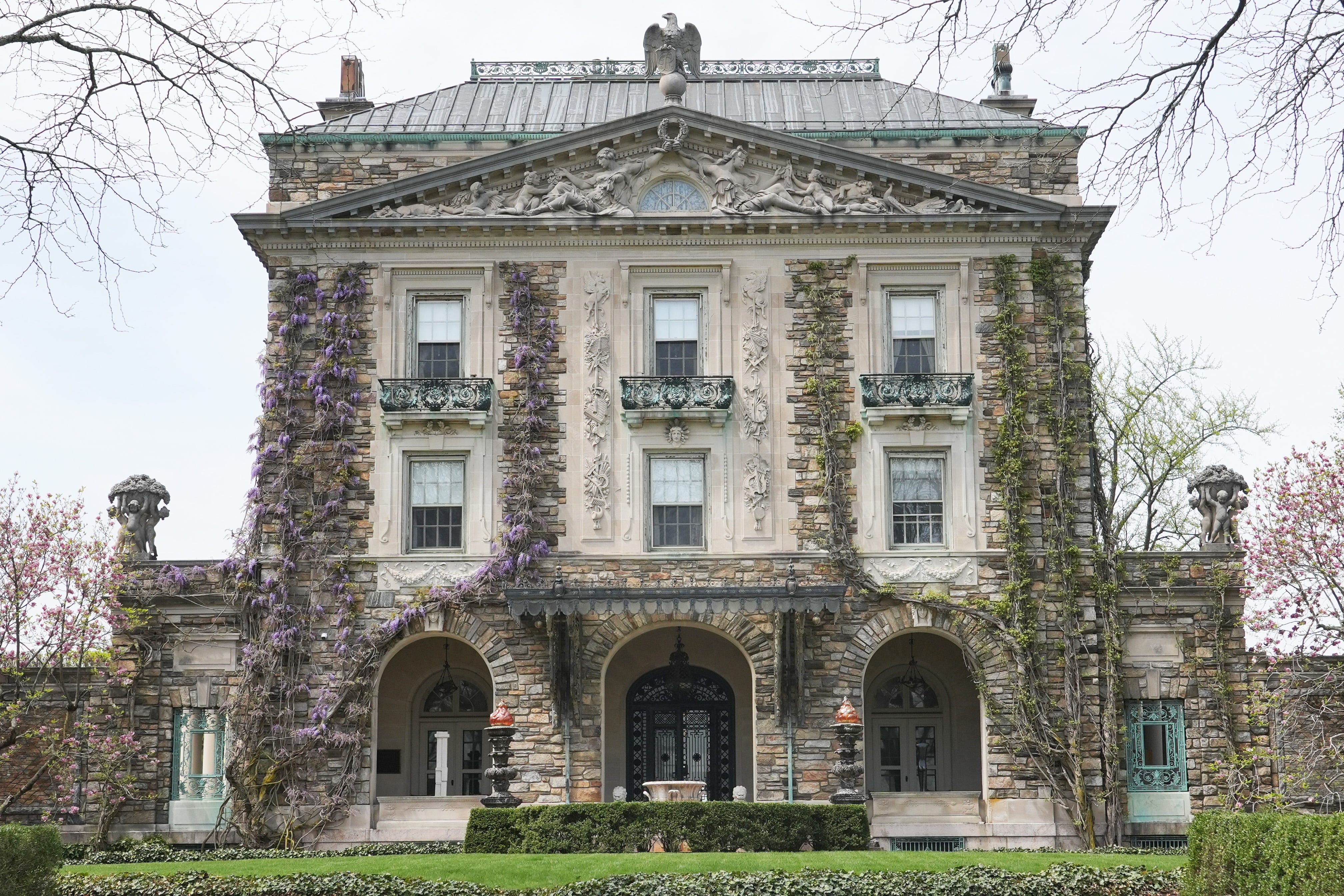 Explore Kykuit, the historic home to generations of Rockefeller family ...