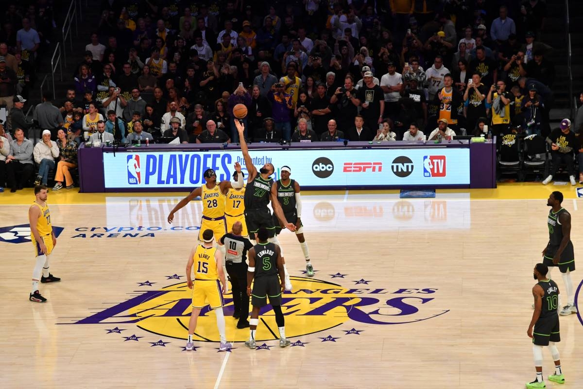 Lakers prepare for offseason rebuild after playoff exit