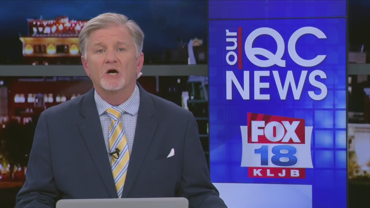 05 01 2025 Protesters against Trump Administration gather in Moline