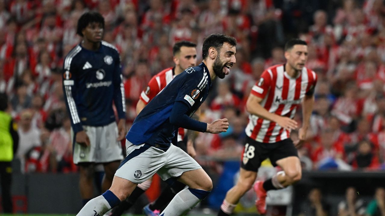 Manchester United inch closer to Europa League final after Bilbao bashing