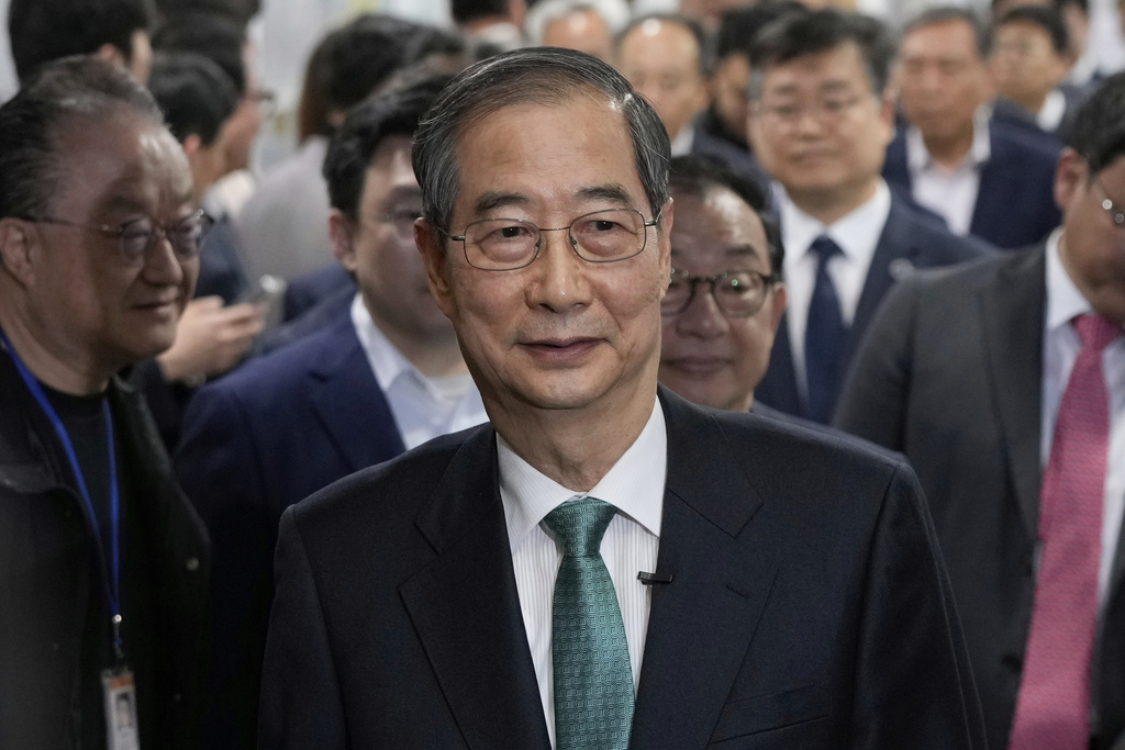 South Korea's ex-Prime Minister Han says he will seek the presidency in ...