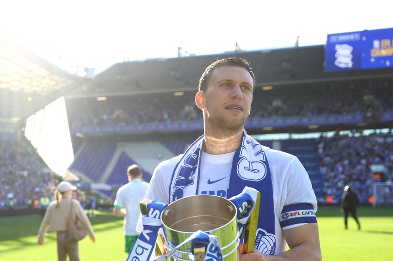 Krystian Bielik injury latest as Birmingham City head for Cambridge for ...