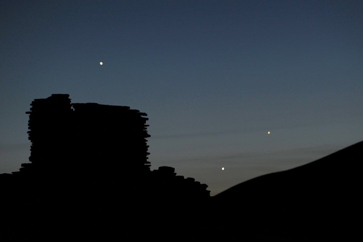 Spacecraft to plunge back to Earth a half-century after failed Venus launch