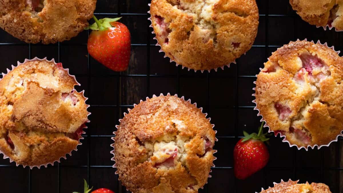 24 Spring Baking Recipes So Easy Anyone Can Make Them