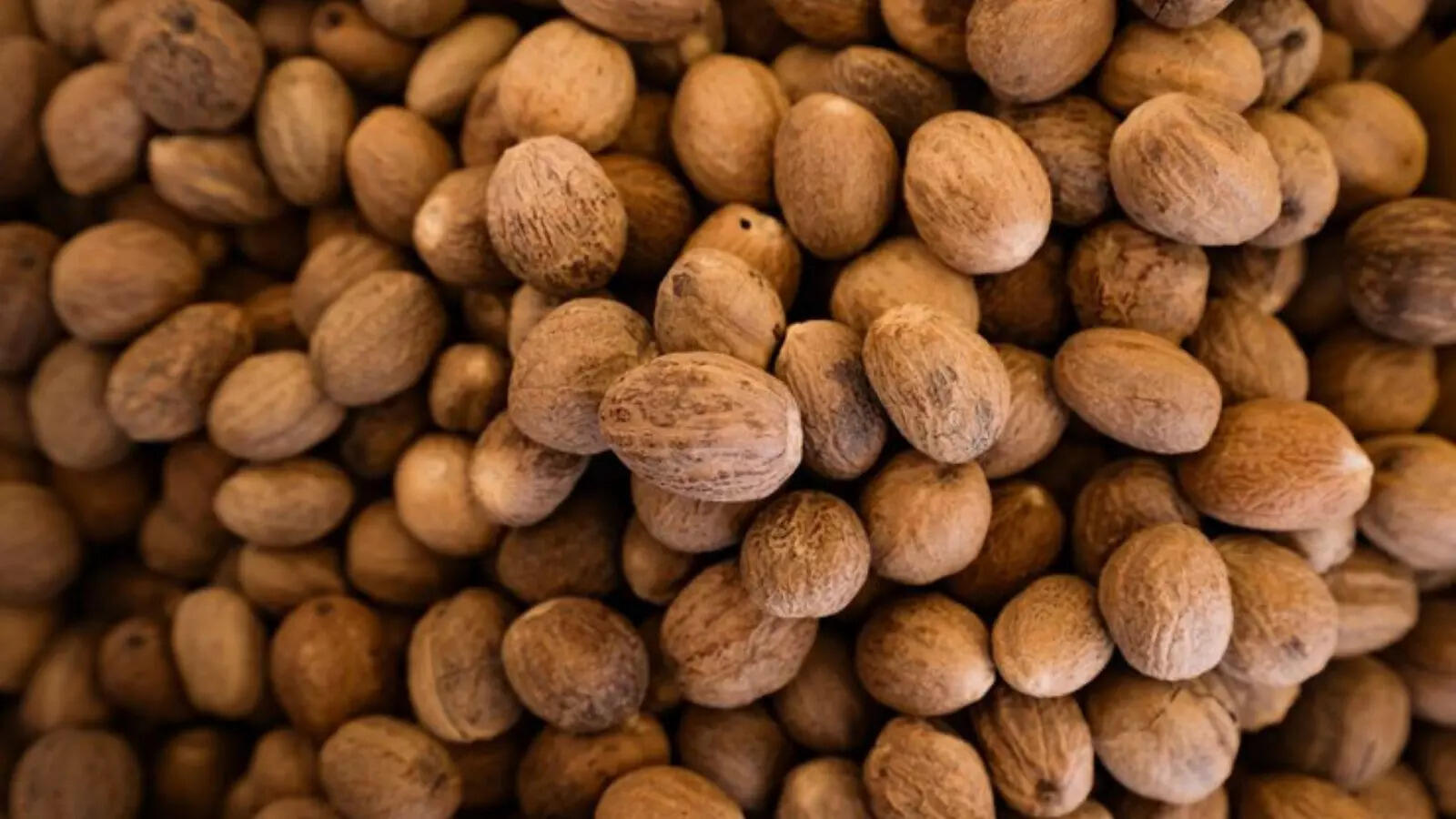 Top Reasons To Add Nutmeg To Your Joint Health Routine