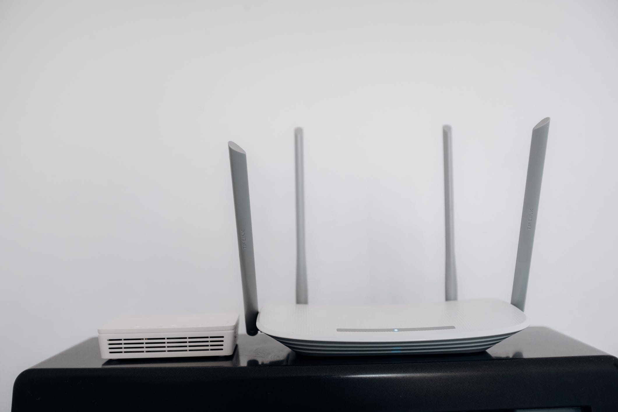 Is Your Rented Router the Secret to Better Wi-Fi? This Study Says Yes