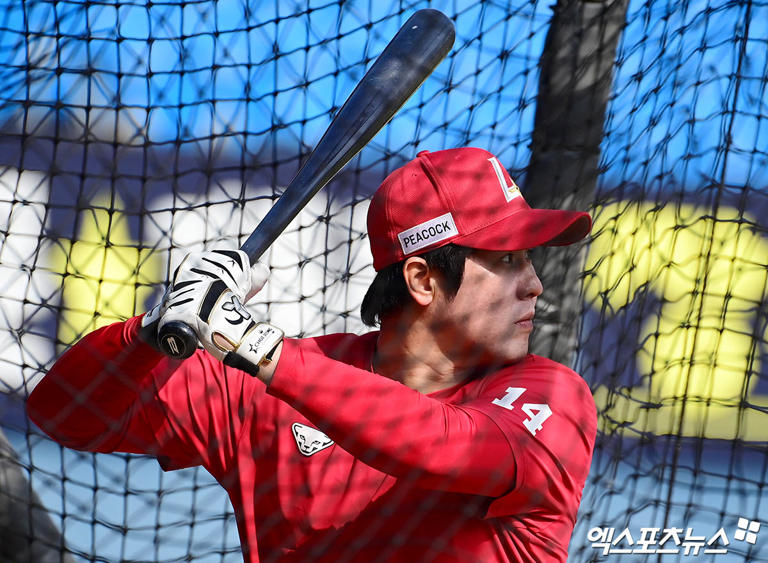 [속보] 이게 KBO 통산 홈런 1위다! 최정, 복귀 첫 타석부터 홈런 '쾅'→역대 2번째 통산 4200루타 [잠실 라이브]