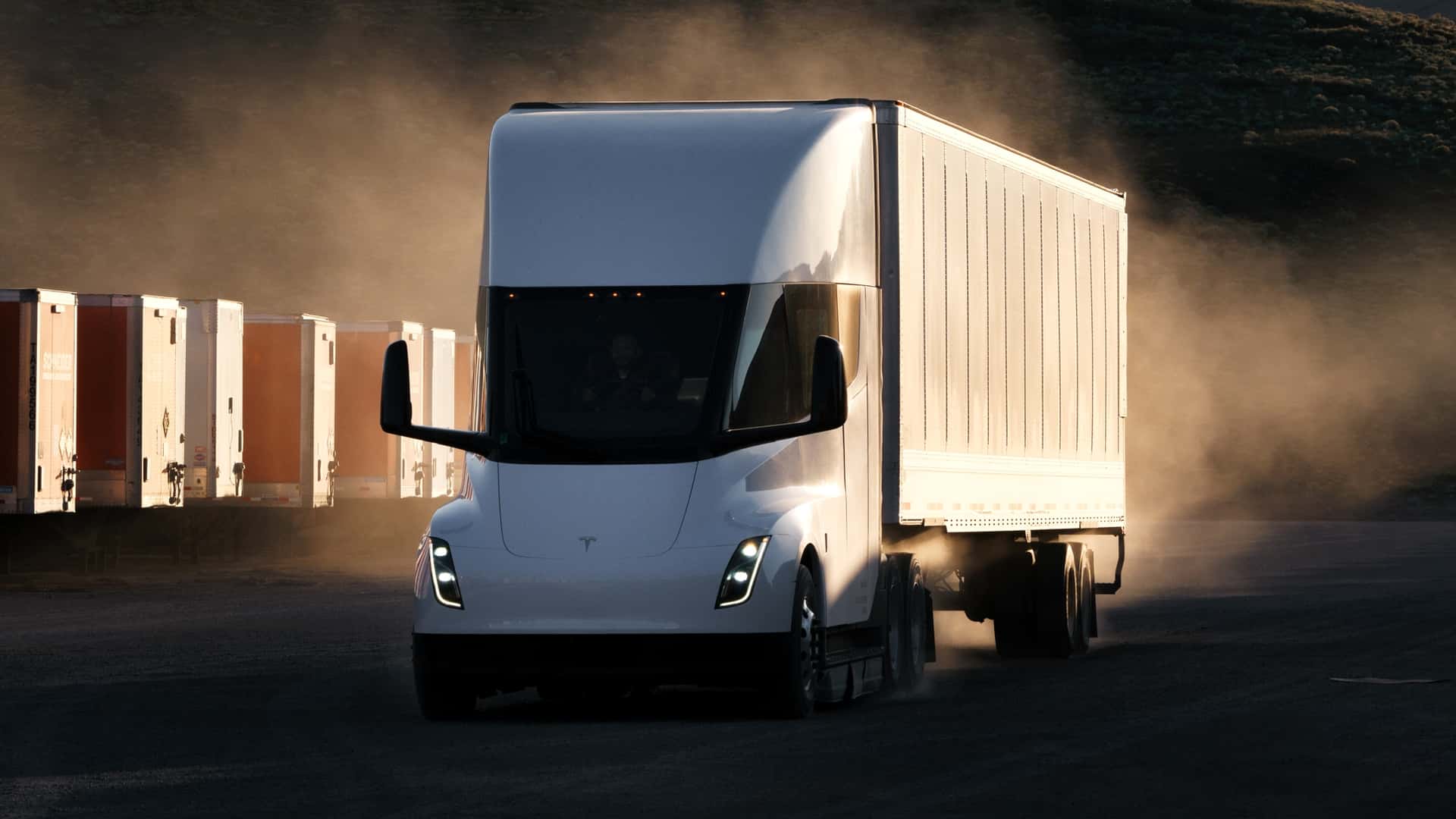 Il camion elettrico Tesla potrebbe sbarcare in Europa nel 2026